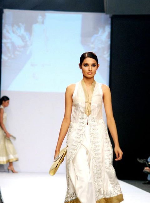 Aeisha Varsey - Fashion Designer Profile