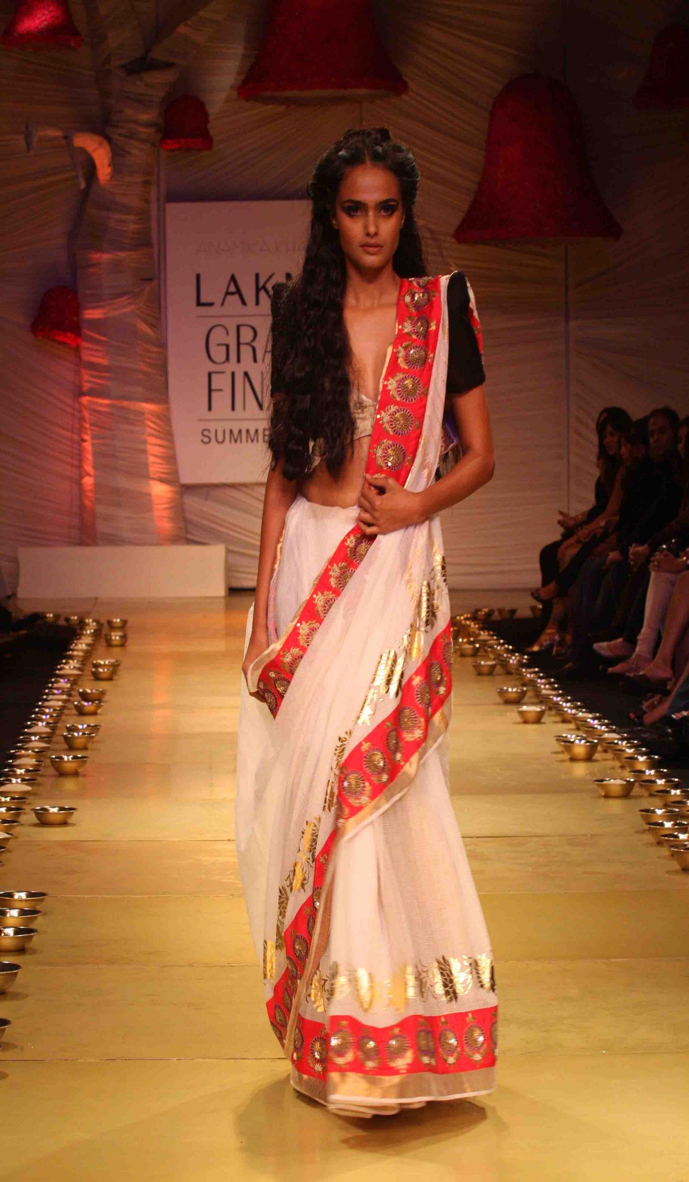 Anamika khanna - Fashion Designer Profile