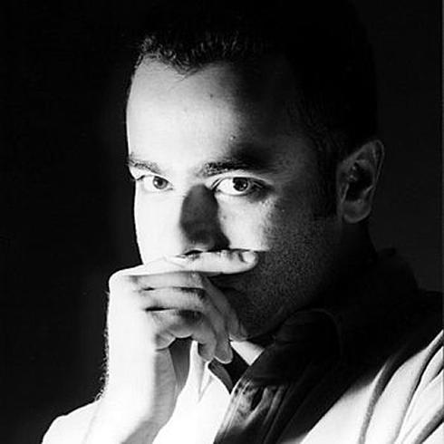 Deepak Perwani - Fashion Designer Profile