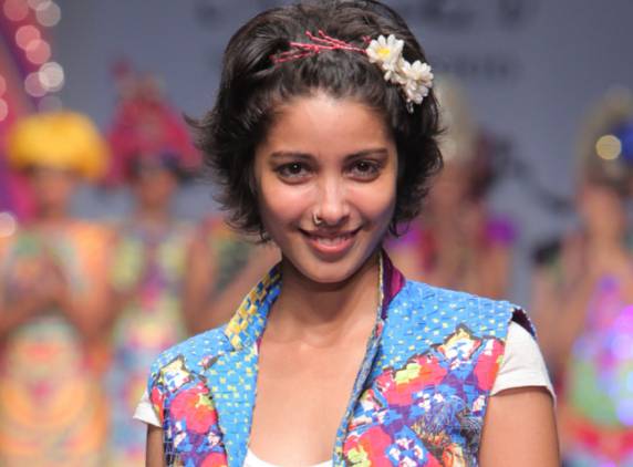 Nida Mahmood - Fashion Designer Profile