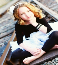 Gabrielle Child Model from Delhi - United States, Portfolio